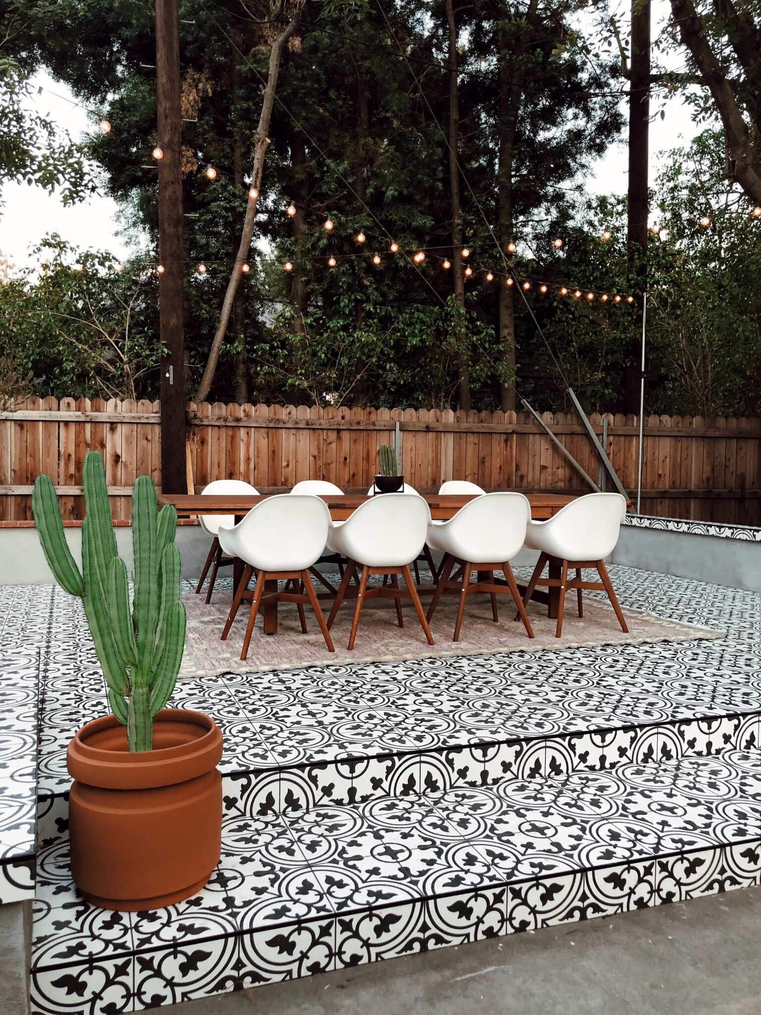 How To Create An Outdoor Vibe - Sivan