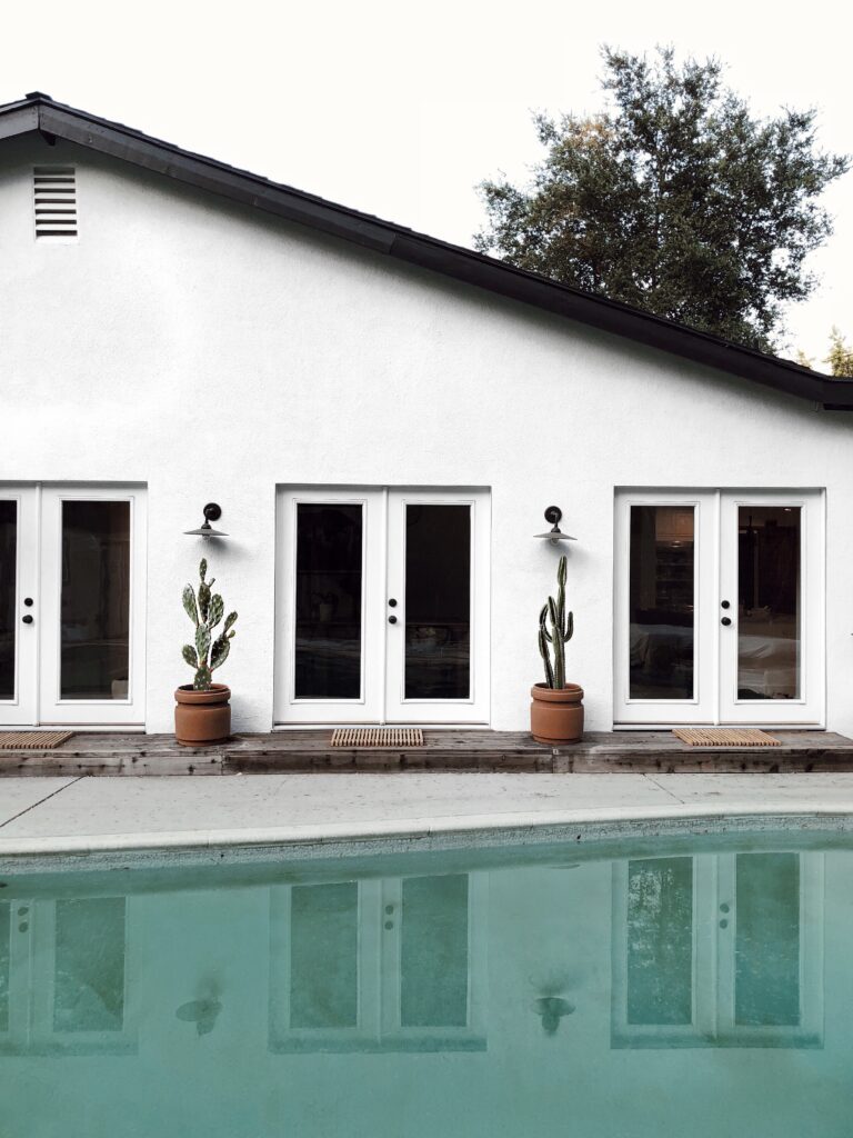 How To Create An Outdoor Vibe - Sivan