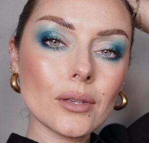 Try These Nine Fresh Makeup Looks For Summer Glow Up