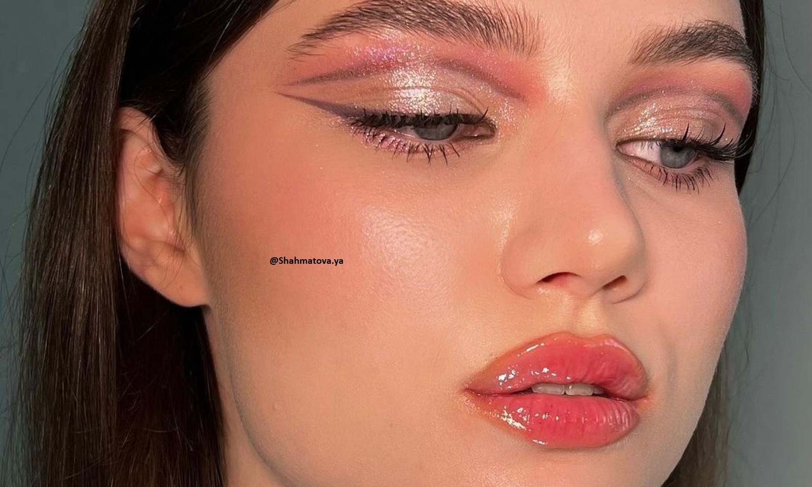 The Perfect First-Date Makeup Ideas to Seduce Your Crush